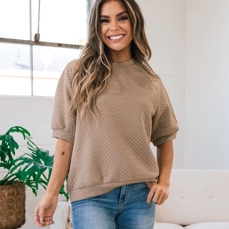 5 Ways To Repeat Outfits Without Anyone Noticing