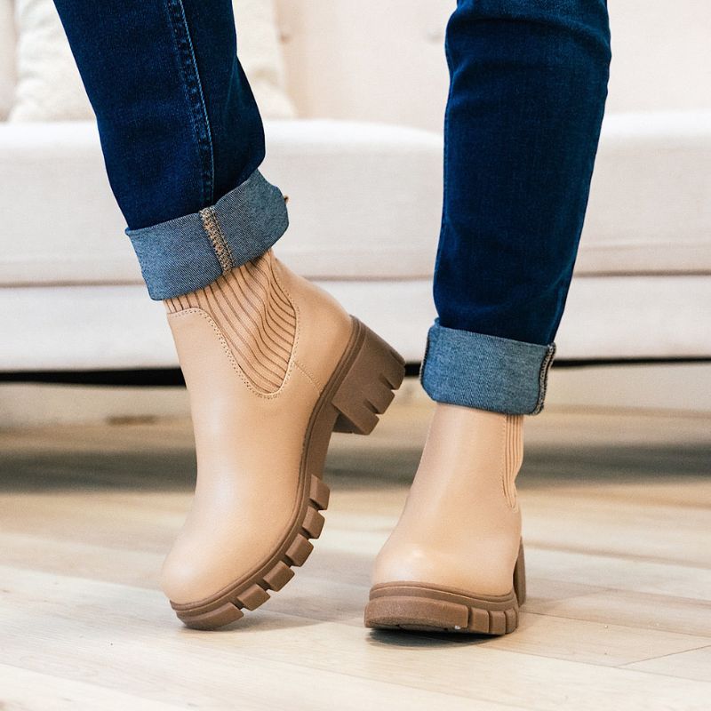 How To Break In New Boots and Avoid Blisters